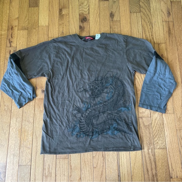 UNIONBAY | Shirts & Tops | Vintage Y2k Unionbay Gray Gragon Graphic ...